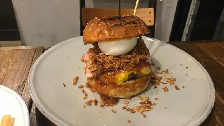 The Best Wagyu Burger in Japan – The Ultimate Tourist Guide - NIPPON ...